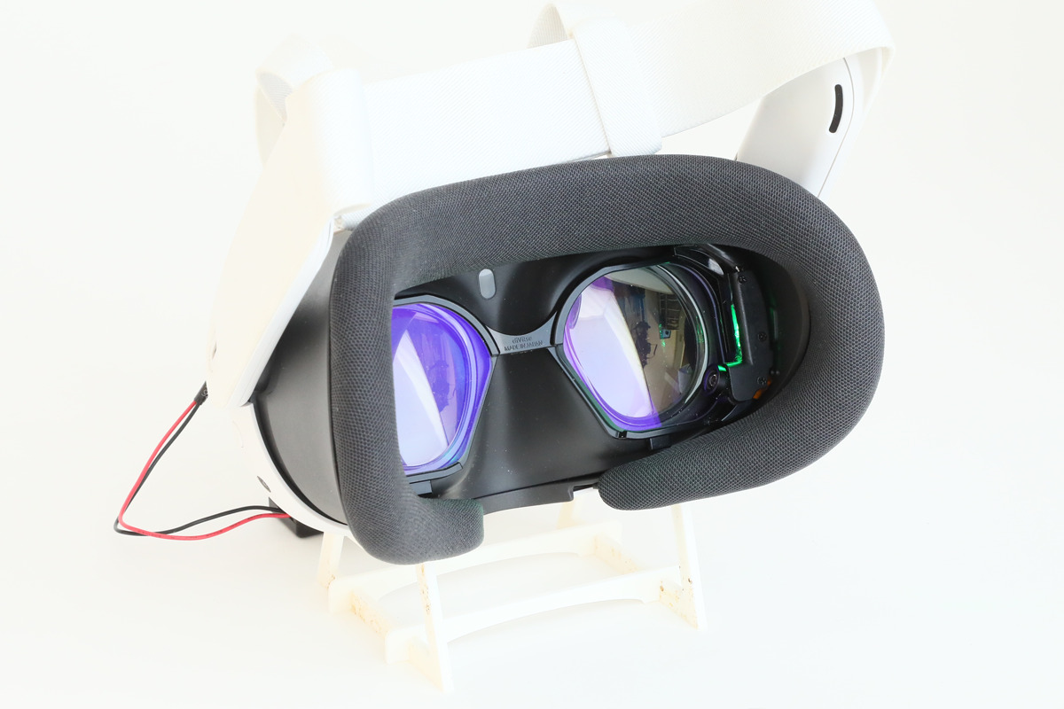 VR専用メガネ「VRsatile/ヴァーサタイル」Meta Quest 3、Pro、PSVR2、Varjo対応モデルの販売開始と、専用アイトラッキングデバイス「Eye C」開発開始のお知らせ ...