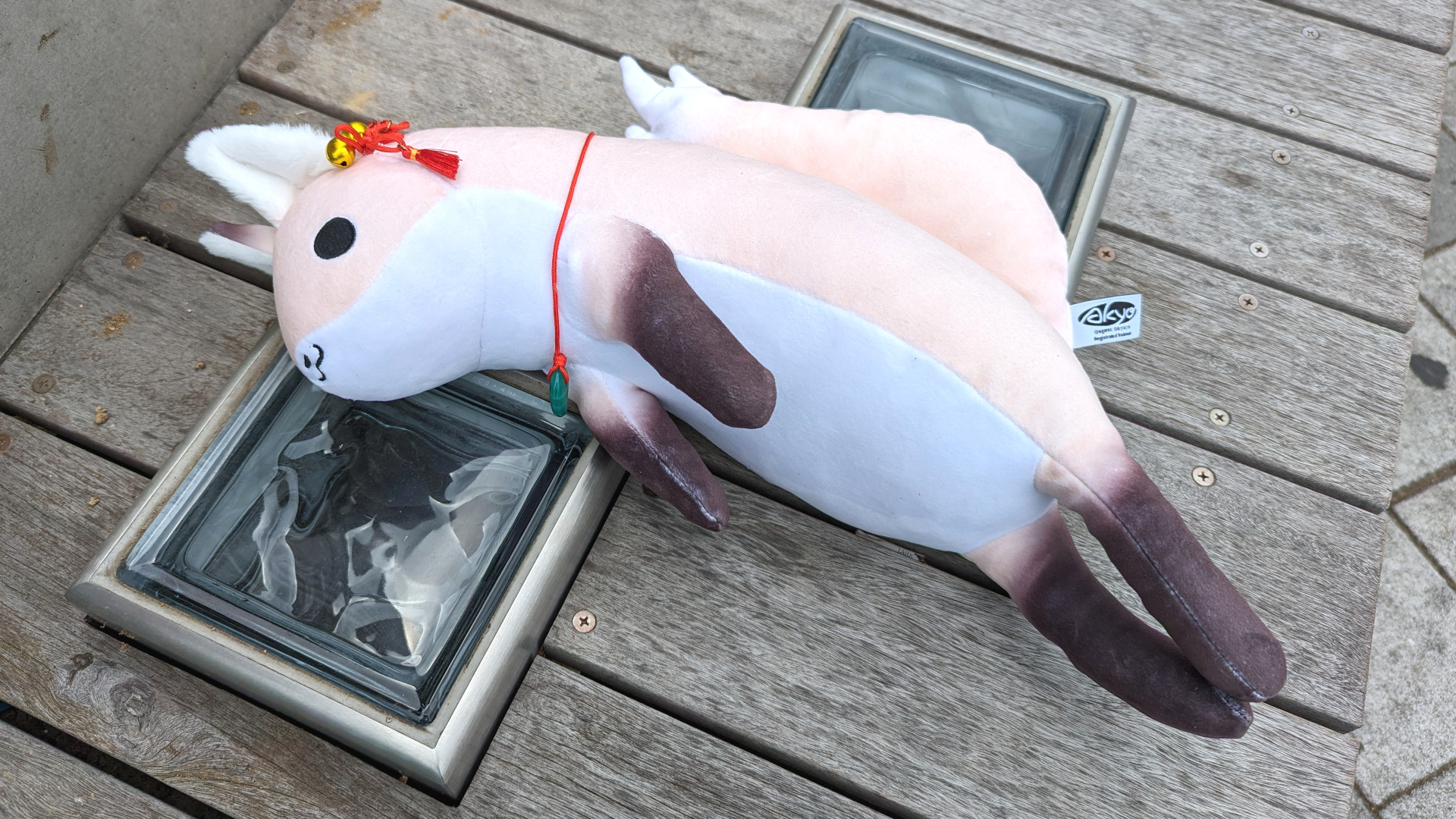 【株式会社diVRse】めっちゃ肌触りがいい。全高47cmのビックな狐Akyoぬいぐるみ2種が初の一般販売。『VketReal 2024 Summer』のベルサール秋葉原会場でお迎えしよう ...