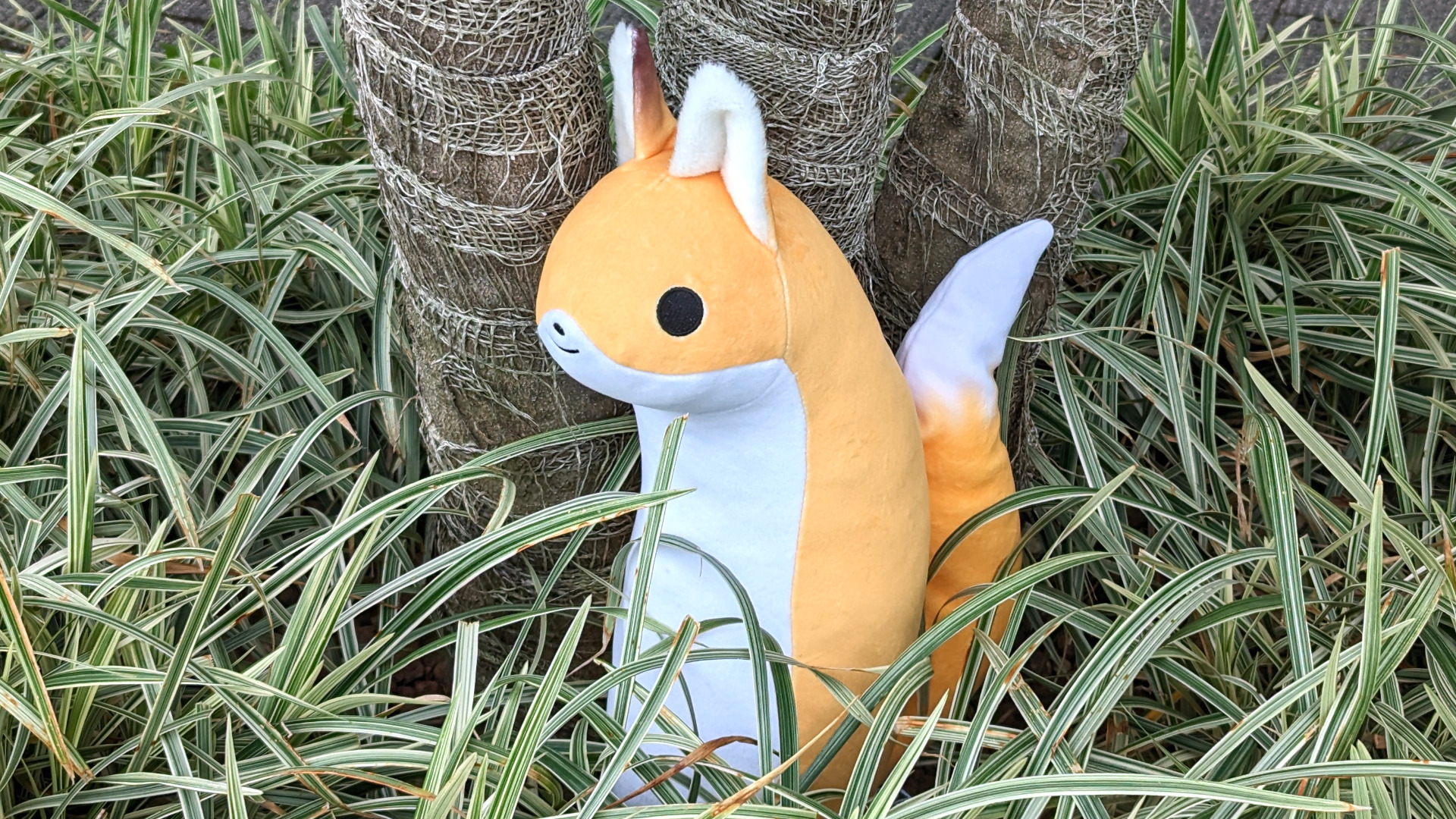 【株式会社diVRse】めっちゃ肌触りがいい。全高47cmのビックな狐Akyoぬいぐるみ2種が初の一般販売。『VketReal 2024 Summer』のベルサール秋葉原会場でお迎えしよう ...