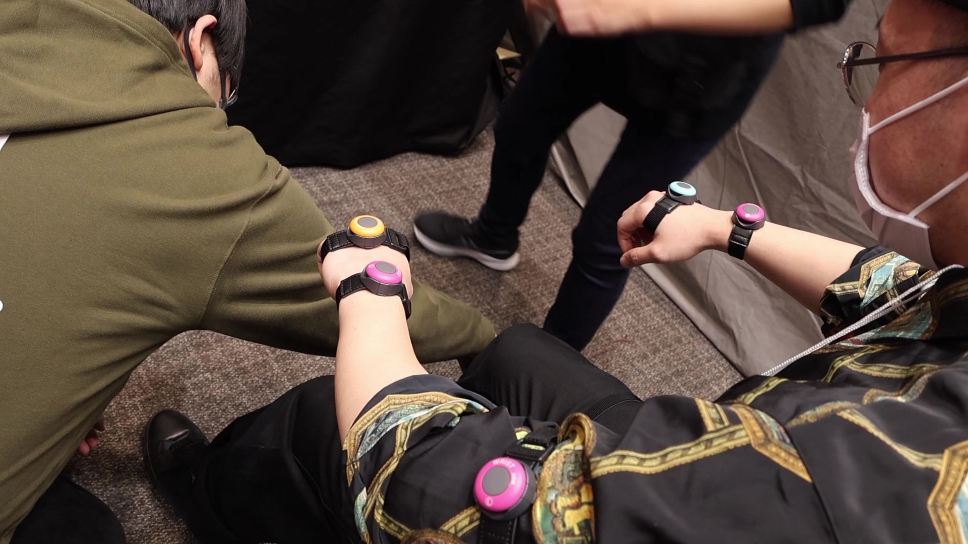 【現地取材】モバイルモーションキャプチャーmocopiの新サービスを最速体験！12点トラッキングの『プロフェッショナルモード』やセンサーデータレシーバーを実際に試してきた！ | バーチャル ...